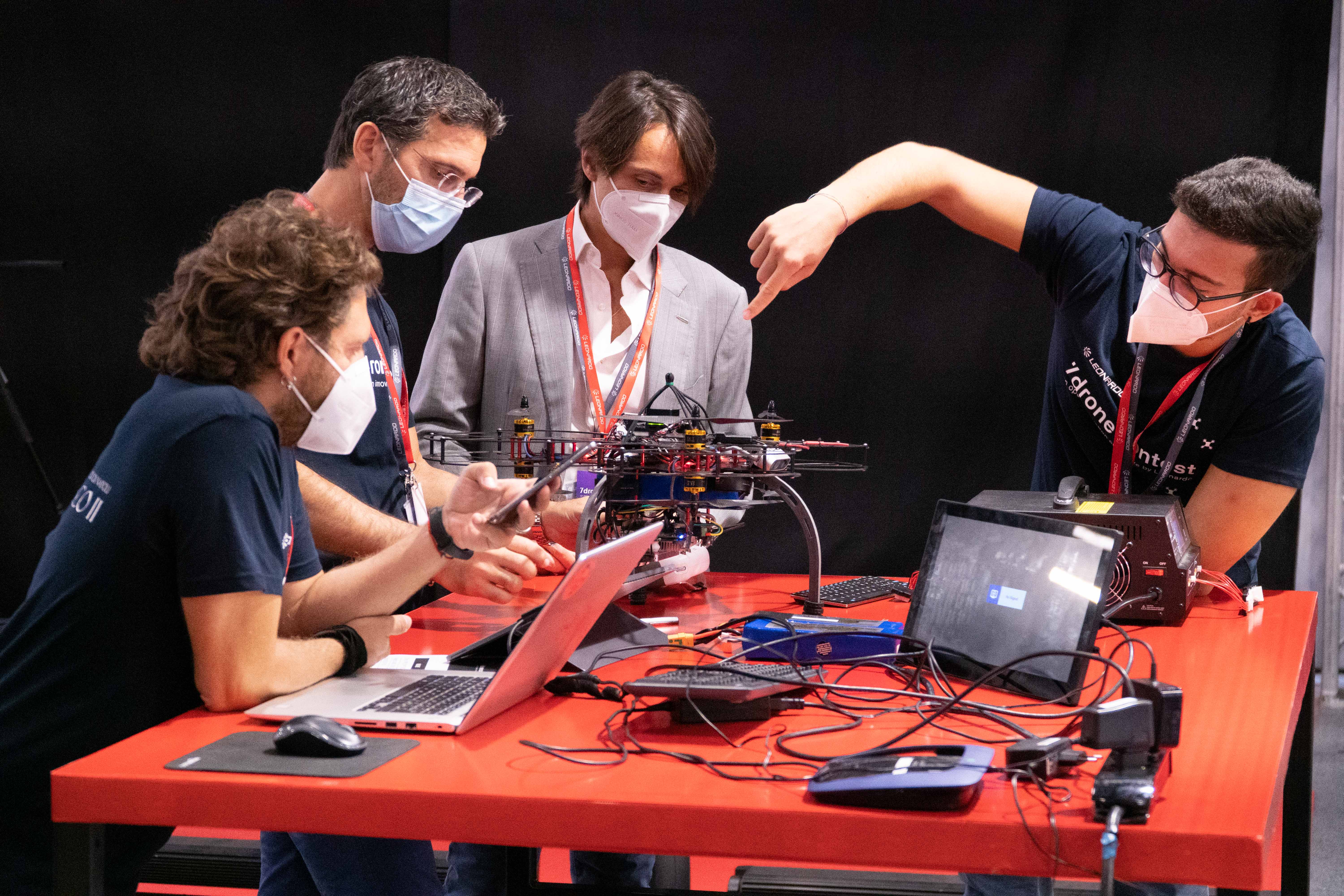 Politecnico di Milano wins first Leonardo Drone Contest