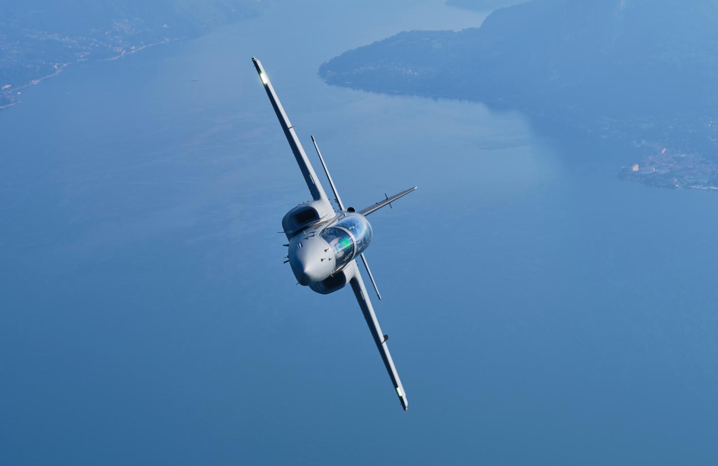 M-345: technology and training for the pilots of the future | Leonardo